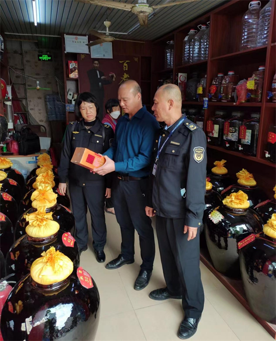 【春风利剑2023】遂溪县市场监督管理局开展酒类食品安全专项… 遂溪县人民政府公众网站