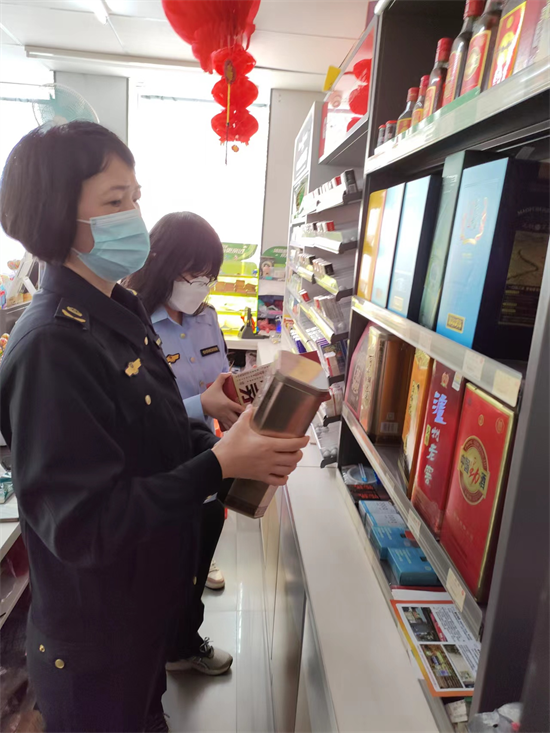 【春风利剑2023】遂溪县市场监督管理局开展酒类食品安全专项… 遂溪县人民政府公众网站
